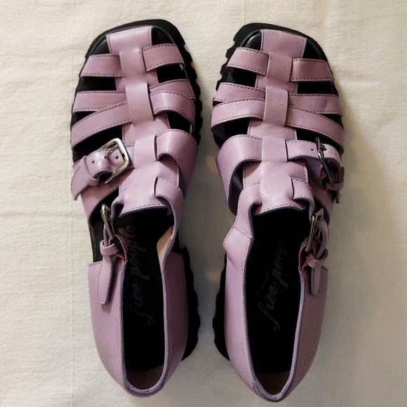 Janis Fisherman Shoes